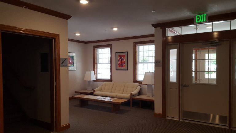 417 entry seating - BusinessWest Property Listings